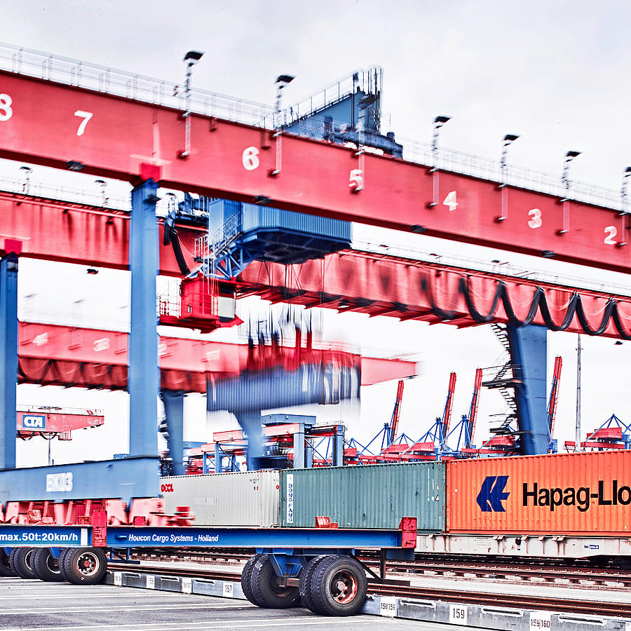 Investoren: HHLA Hamburger Hafen und Logistik AG